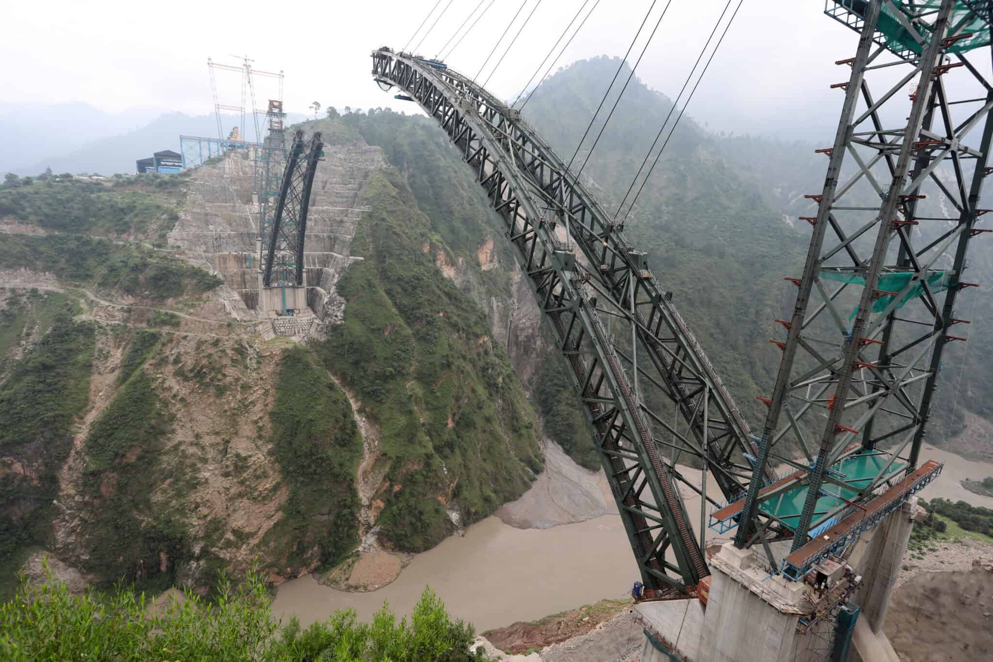The World’s Highest Railway Bridge: Engineering Marvel of the Chenab ...